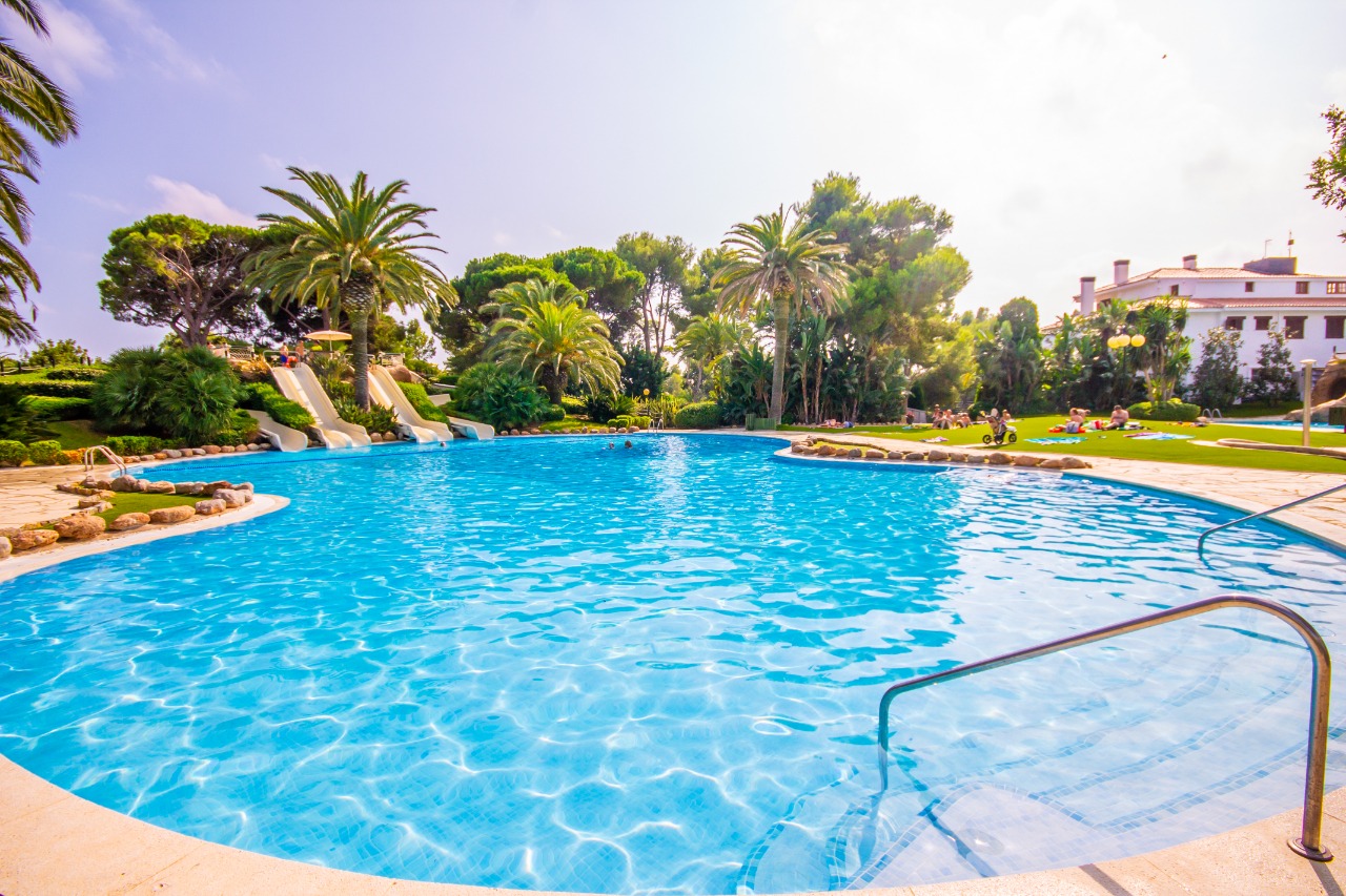 Playa Montroig Resort – Mondo Camping
