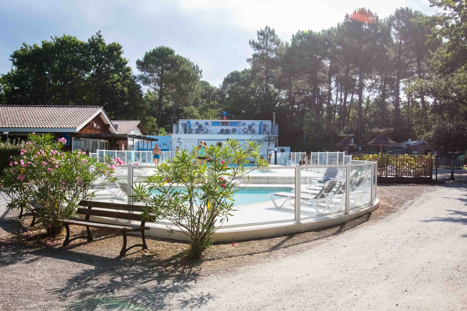 Flower Camping La Canadienne – Mondo Camping